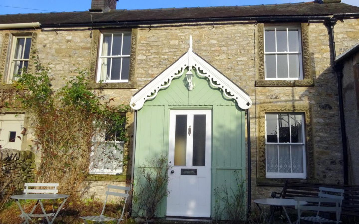 Cherry Cottage, Youlgrave Nr Bakewell - Derbyshire