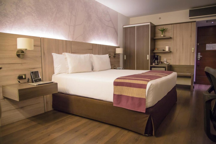 Aku Hotels - Lima