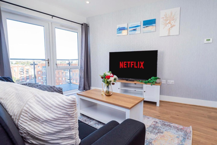 Spacious 2br Business Stay, Super Fast Wi-fi, Parking & Sea View - Southampton