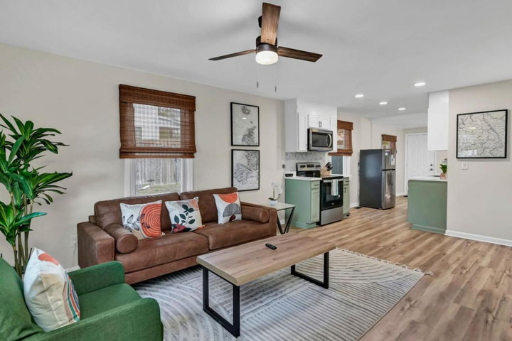 Stadium View Stay - Rosewood - Columbia, SC