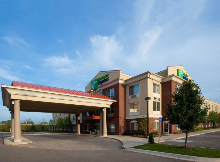 Holiday Inn Express & Suites Detroit - Farmington Hills By Ihg - Farmington Hills, MI