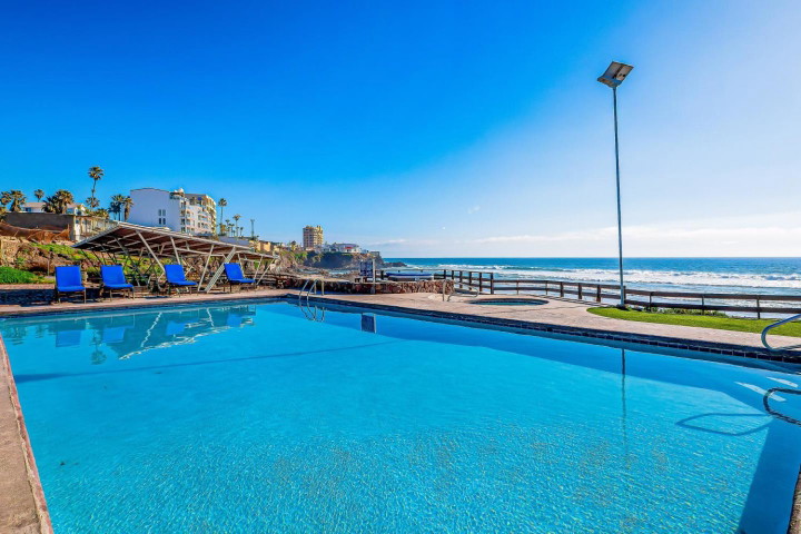 Dog-friendly Villa With Heated Pool, Hot Tub, Streaming, Partial Ocean Views - Rosarito