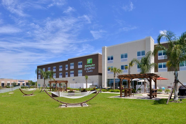 Holiday Inn Express & Suites Trinity By Ihg - St. Petersburg