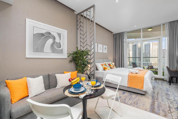 Boutique Apartment Canal Views - Downtown - Dubai
