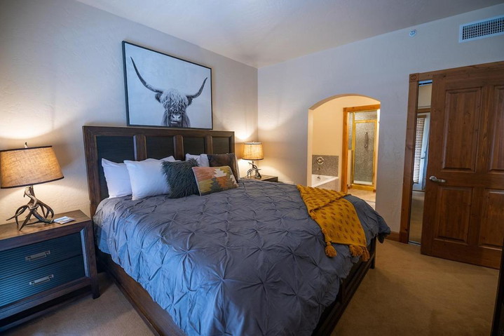 Alpine-style Zermatt King Villa With Full Kitchen Near Park City & Deer Valley Ski Resorts - 2068 - Heber City, UT