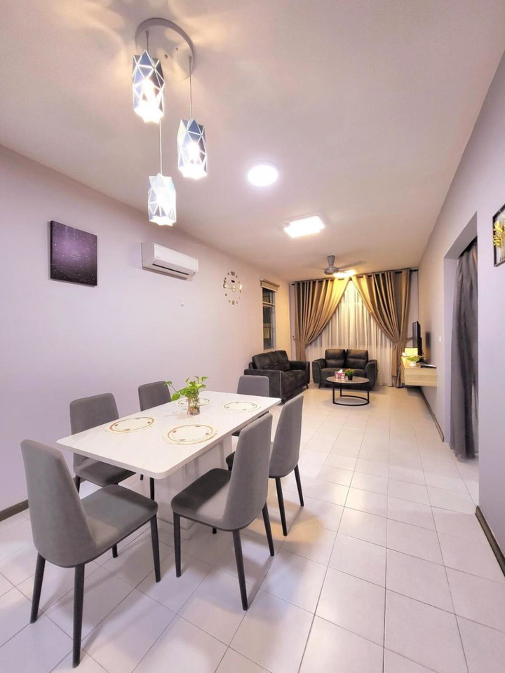 Sweet Serene 3br Riverfront Kuching I 1 Parking - Sarawak