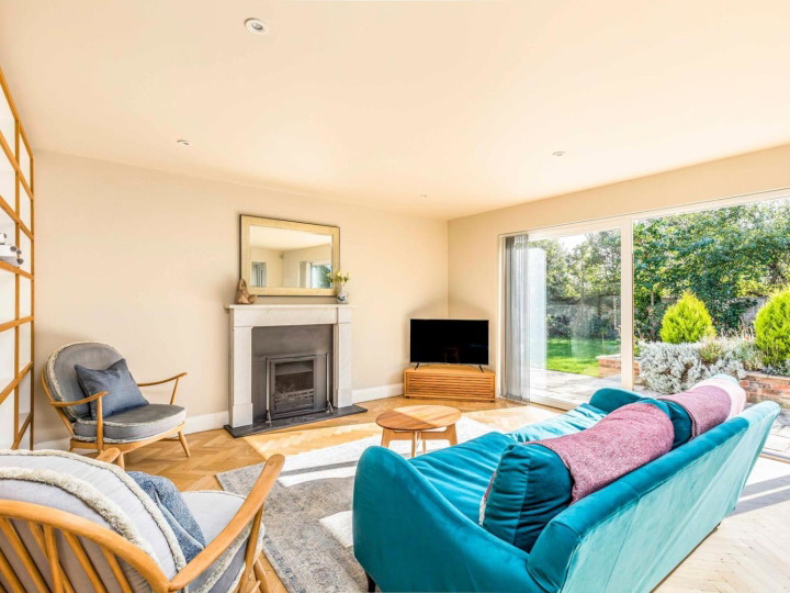 Stylish And Fresh 4 Bed Beach House With Garden - Pass The Keys - Emsworth