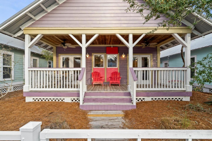 Peacock Cottage - Alys Beach, FL