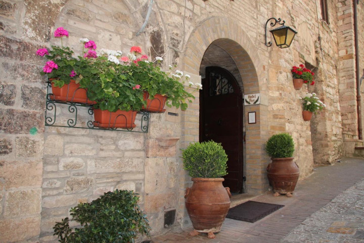 Hotel Pax - Bastia Umbra