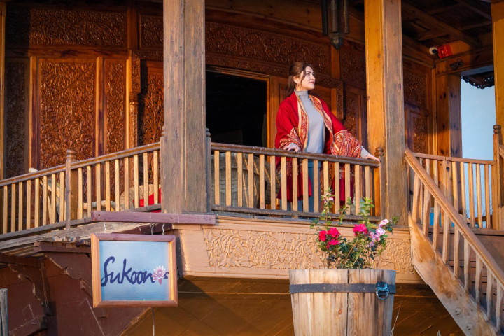 Sukoon Houseboat Dal Lake - Srinagar