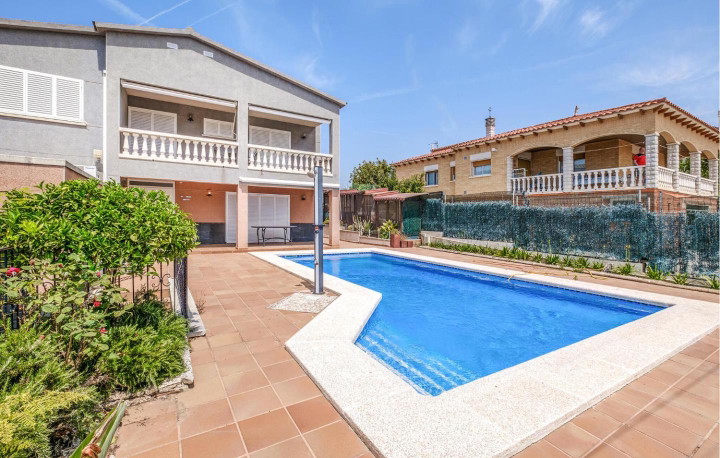 Amazing Home In Segur De Calafell - Cunit