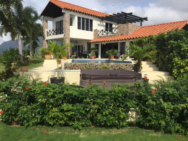 Hawk's Nest Bed & Breakfast - Panama