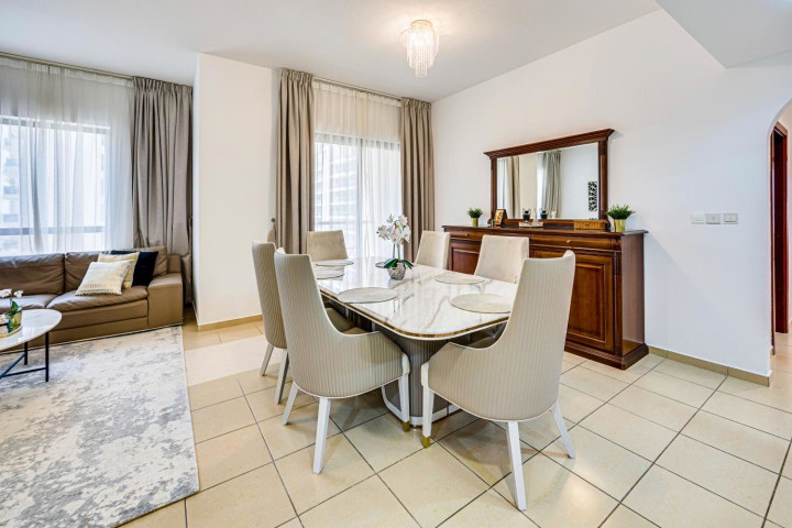 Wonderful 2 Bedroom Apartment In Jbr - Dubai