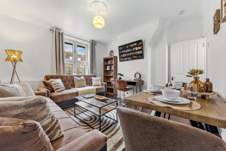 Long Term Disc! Nine Elms, Central Ldn 2 Bed Flat - Bromley