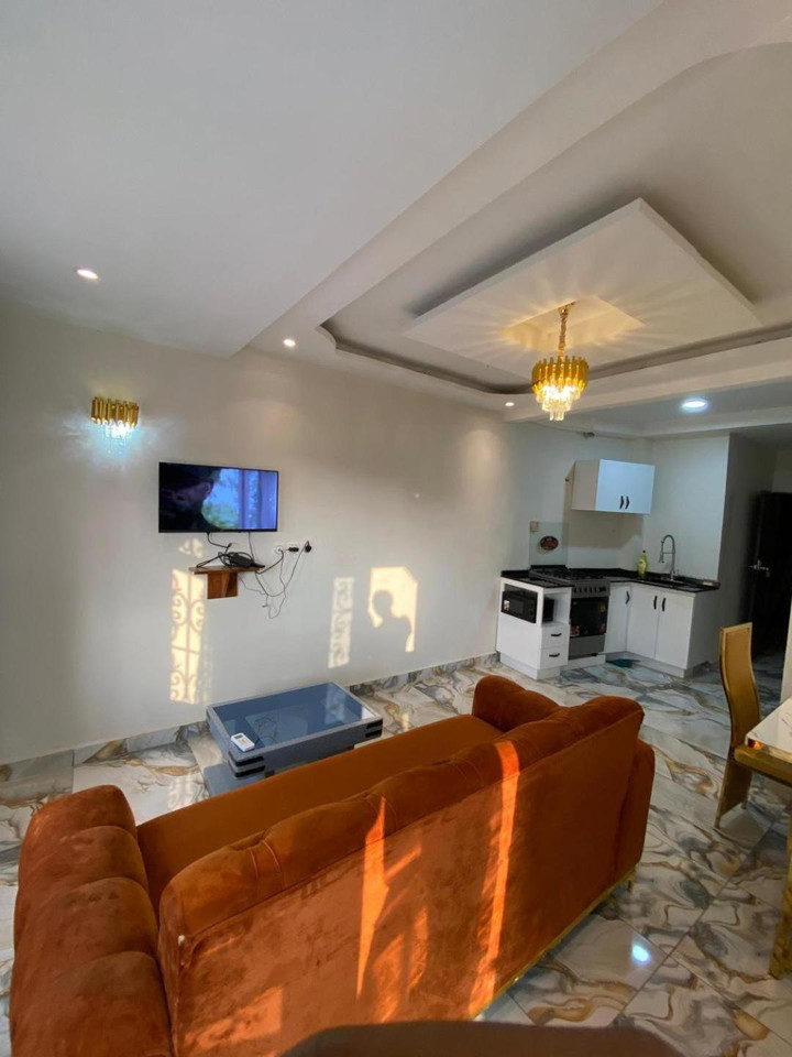 Studios R&b Climatisé Au Goudron à Yaoundé-nsimeyong 100m Du Collège Vogt,50m Super-marché Dovv, Wifi Haut Débit Gratuit,21 - Yaoundé