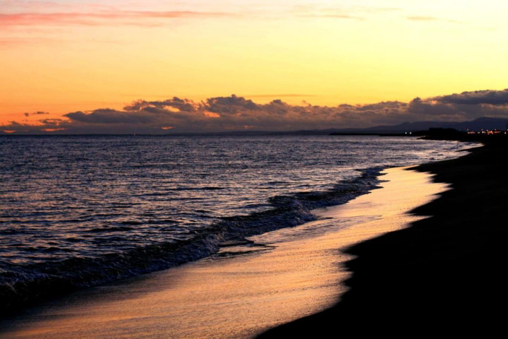 T2 - Les Pieds Dans Le Sables En Toutes Saisons 5 Couchages - Climatisation - Parking Privée - Piscine - Situation Optimum Et Rare - Amoureva - Plage Richelieu- Cap D'agde - Vias