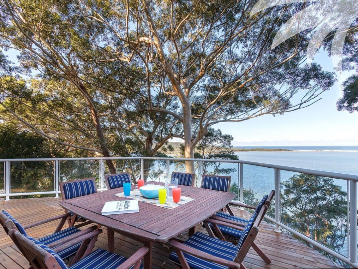 Sandbar View - Beautiful Views Across Smiths Lake - Smiths Lake