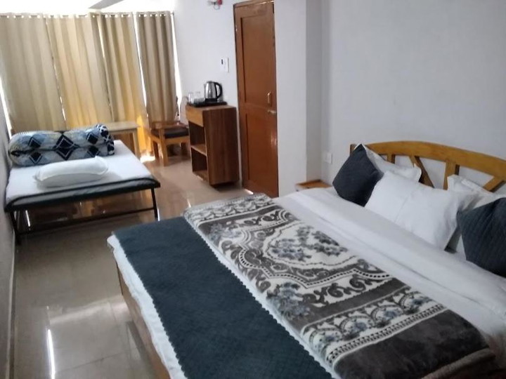Mount Aura Stay & Dine - Kanatal