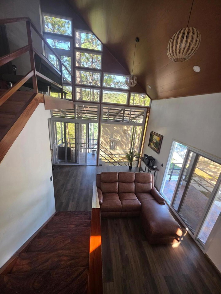 Chalet Moderno Entre Pinos Con Vista Al Bosque - Honduras