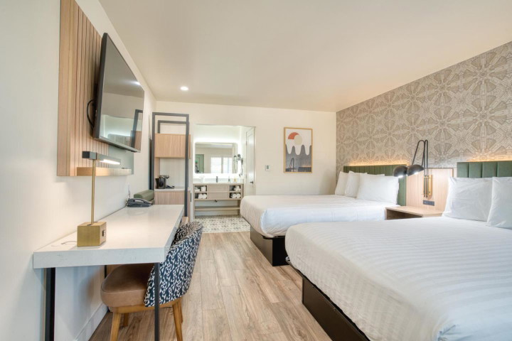 La Casa Inn - Alameda, CA