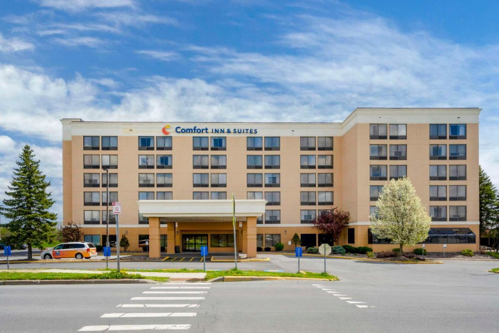 Comfort Inn & Suites Watertown - 1000 Islands - Watertown, NY