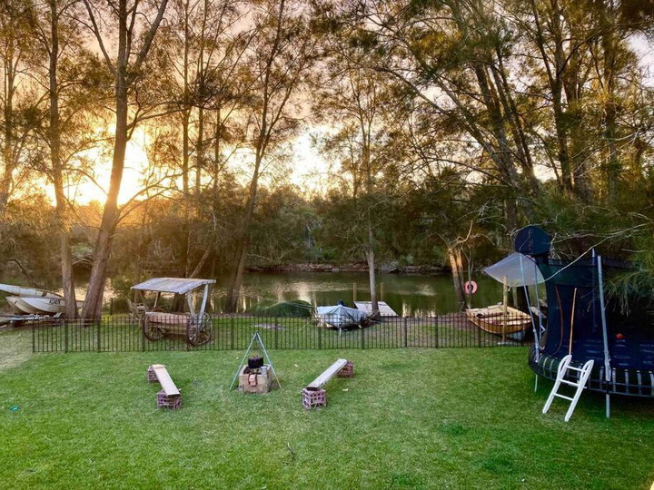 Blue Haven Gypsy Paradise - 3 Bedroom Cosy Waterfront Cottage On Central Coast - Central Coast
