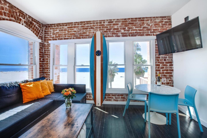 Venice Breeze Suites - Santa Monica, CA
