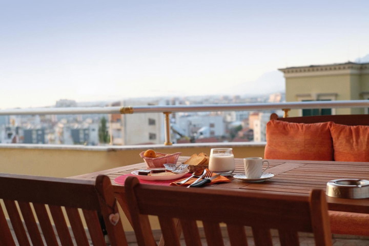 Friends Terrace - Tirana