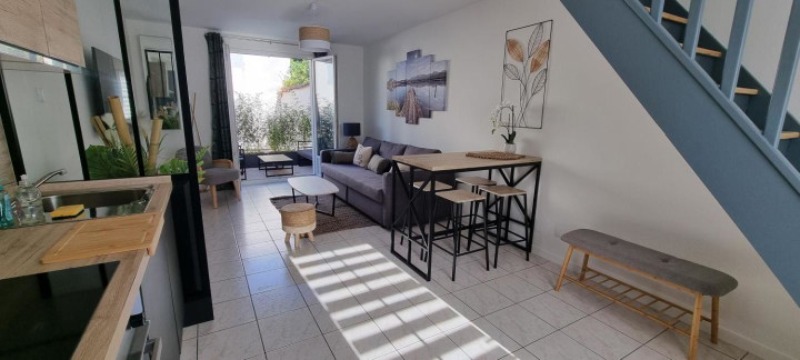 Climatisé En Hypercentre, Le Nature Zen - Appart Avec Terrasse Entièrement Rénové - Netflix - Amazon Prime - - Surgères