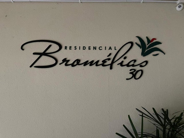 Apto Bromélias - Meia Praia - Itapema