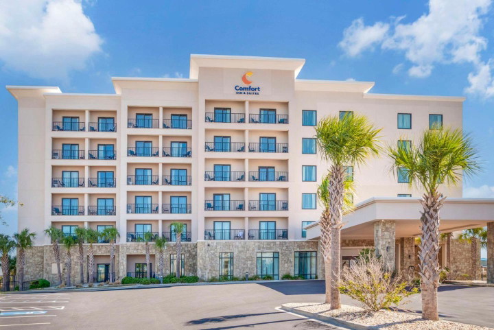 Comfort Inn & Suites Gulf Shores East Beach Near Gulf State Park - Florida Panhandle, FL