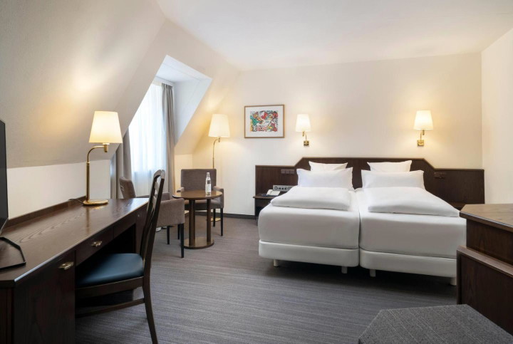Elaya Hotel Klösterle Noerdlingen, Trademark By Wyndham - Nördlingen