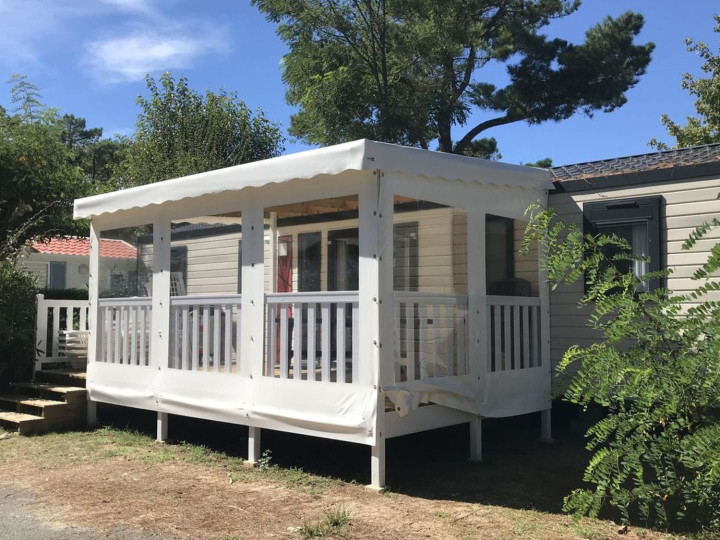 Spacieux Mobil-home 40m² Avec Terrasse - Api-1-52-1094 - La Barre-de-Monts