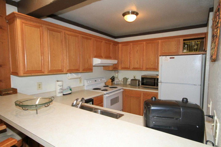 Mammoth Ski Racquet Club 120 - Pet Friendly - Mammoth Lakes, CA