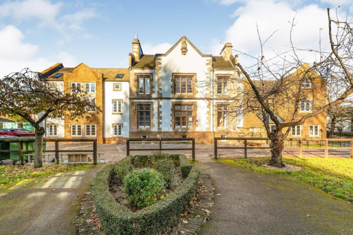 Flat 12- The Meadow - Banbury