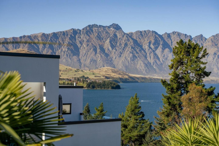 Grand Thorn Retreat With Spa Pool - Arrowtown