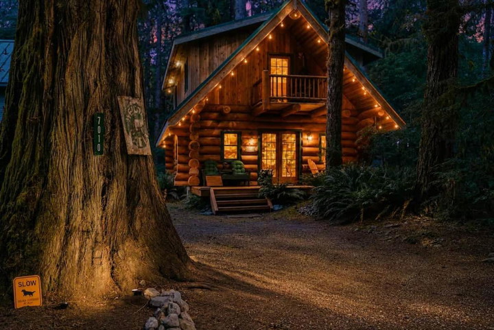 Cozy Log Cabin Snowline Walk To Amenties & Chair 9 - Glacier, WA