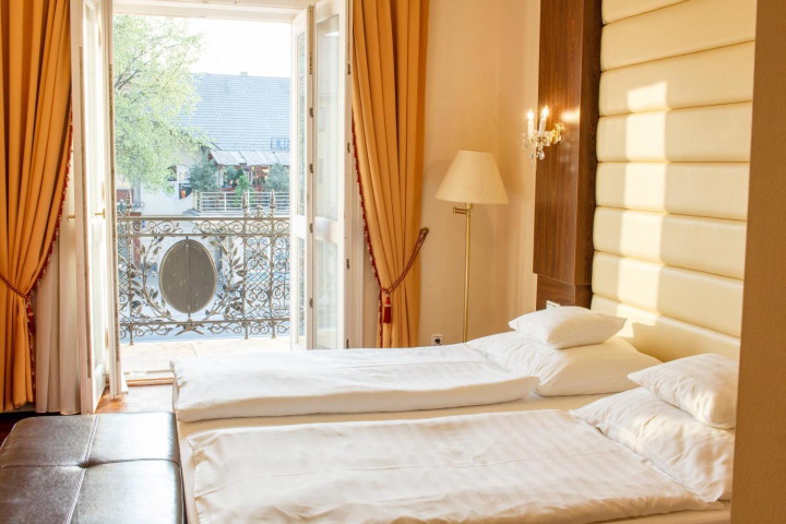 Hotel Kristály Imperial - Tatabánya