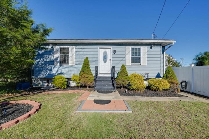 Walk To Wildwood Beach: Family Retreat W/ Yard! - Wildwood, NJ