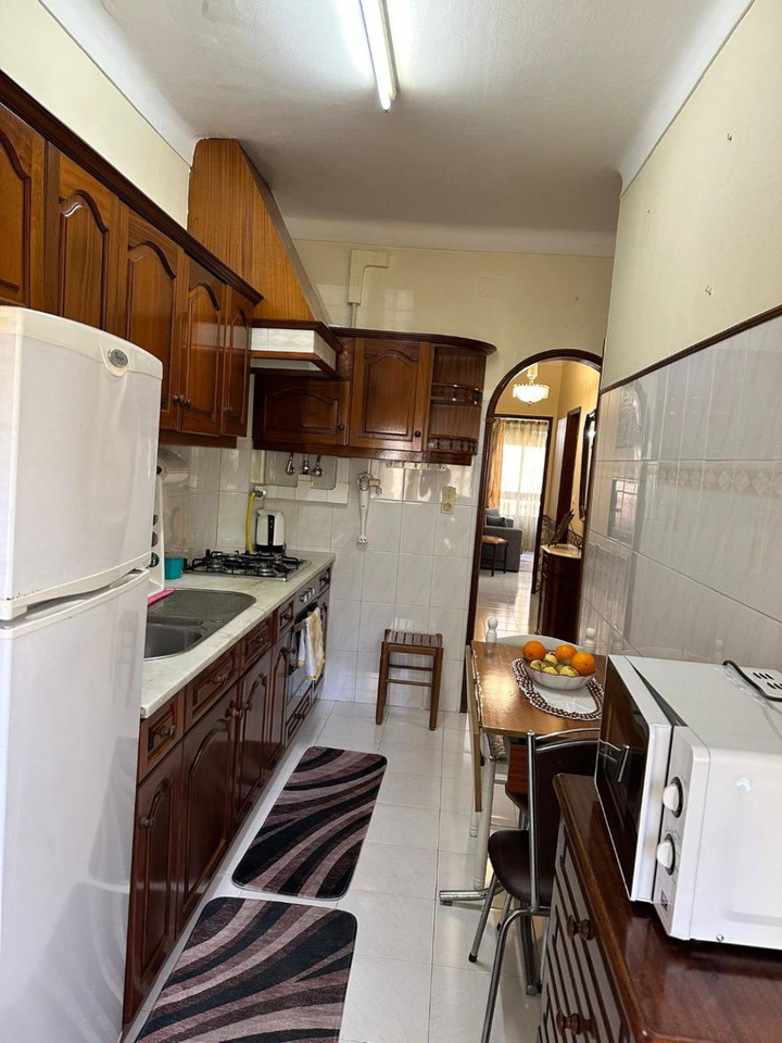 Comfy Old Style 2 Bedrooms Apartment - Close Aeroporto Lisbon - Loures