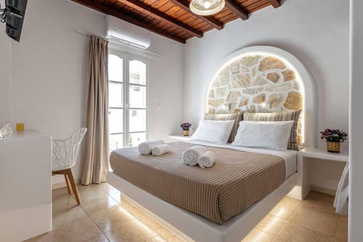 Blue Diamond Retreat - Naxos