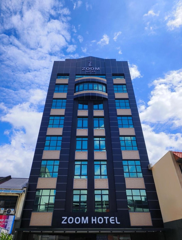 Zoom Hotel - Gelugor
