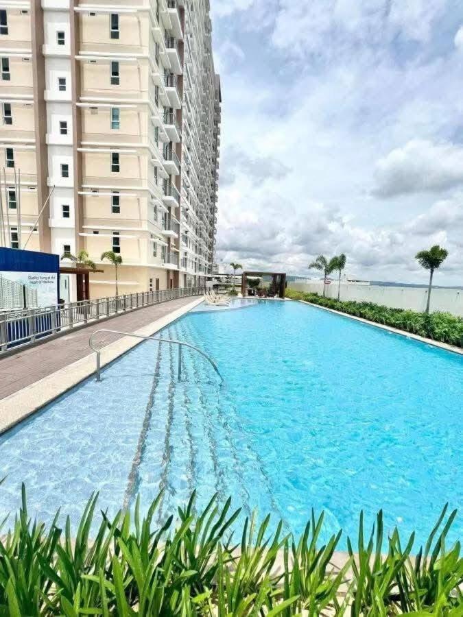 The Mhr Pad Cozy & Modern Heart Of The City - Quezon City