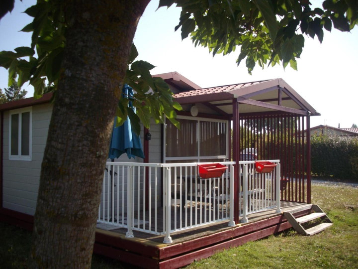 Belles Vacances Aux Chalets Casteljaloux - Nouvelle-Aquitaine