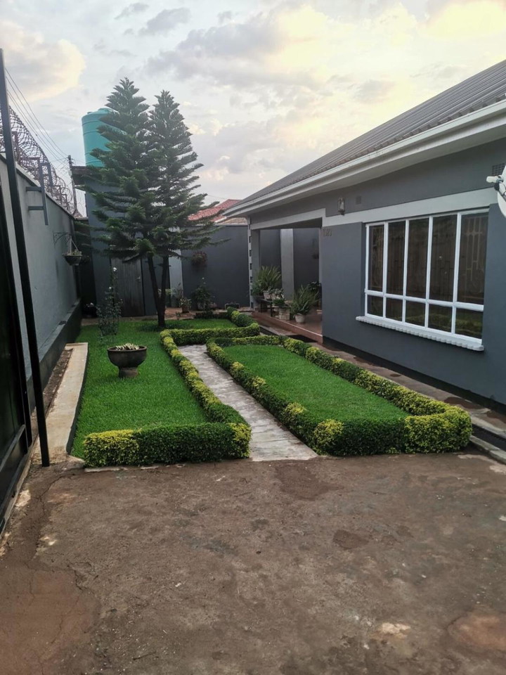 Tina's Place - Lilongwe