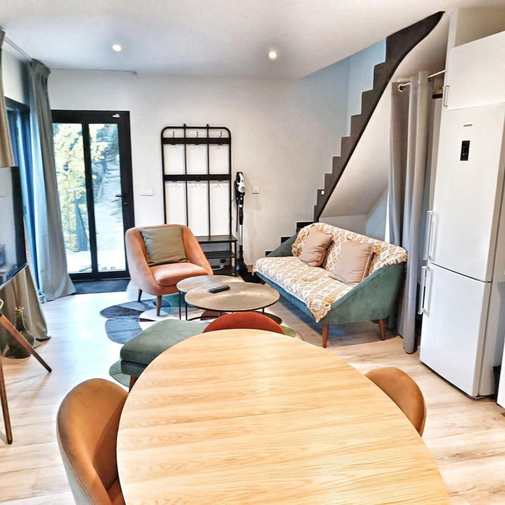 Au Sommet Des Ocres Et Des Bois - Maison T3 & Parking - Saint-Saturnin-lès-Apt