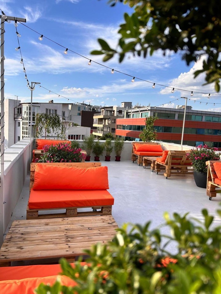 Graffiti Hotel Rooftop - Central Location - Voluntari