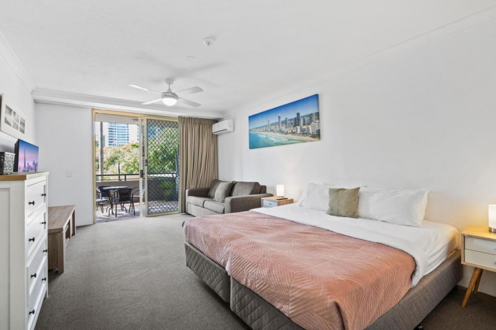 Tropical King Studio Heart Of Surfers Paradise - Surfers Paradise
