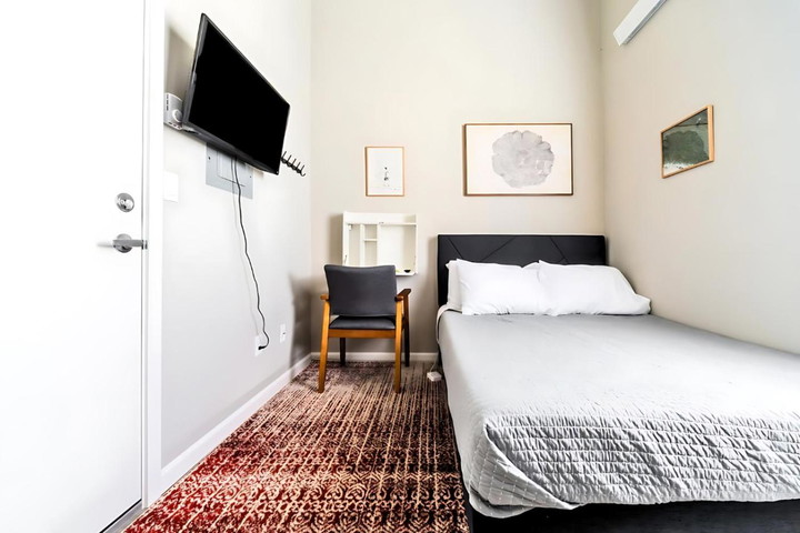 Cozy Micro Suite Unit 5 Sleeps 2 Minutes To Downtown - Tacoma, WA