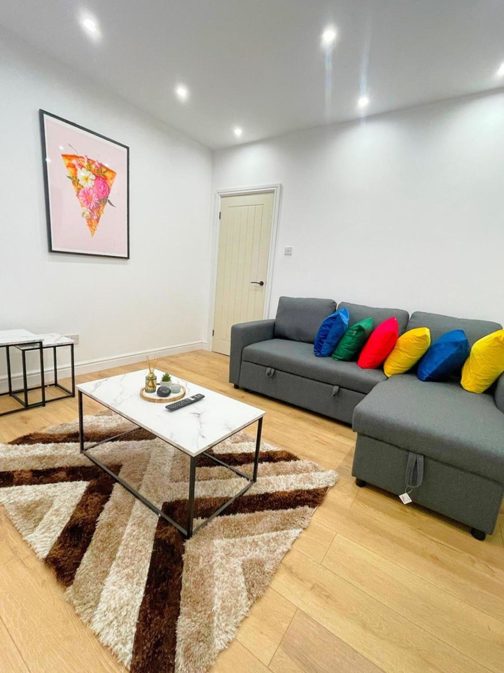 Betahouse -3br -Pool Table -Free Parking -Spacious - Salford